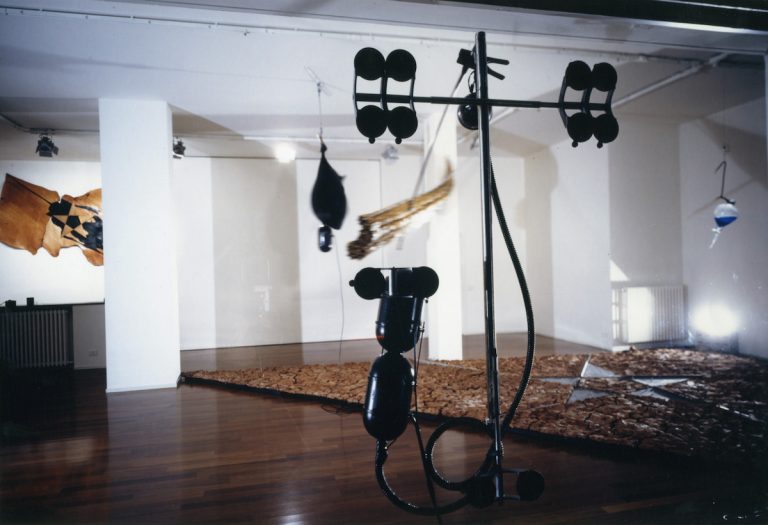 Gilberto Zorio | Galleria Fumagalli - Galleria d'arte contemporanea Milano